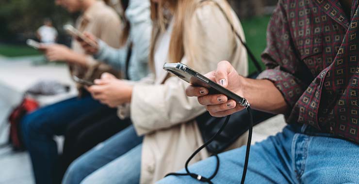 What psychological factors make people susceptible to believe and act ...