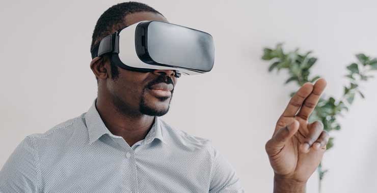 Improving online group therapy with virtual reality